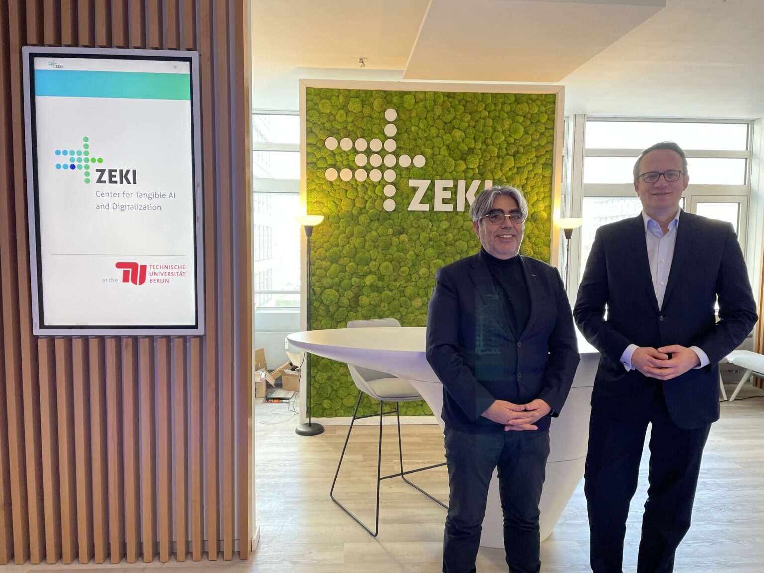 RWE-CEO Dr. Markus Krebber besucht das ZEKI – ZEKI